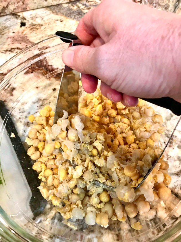 Vegan Chickpea “Chicken” Salad – Anne the Vegan
